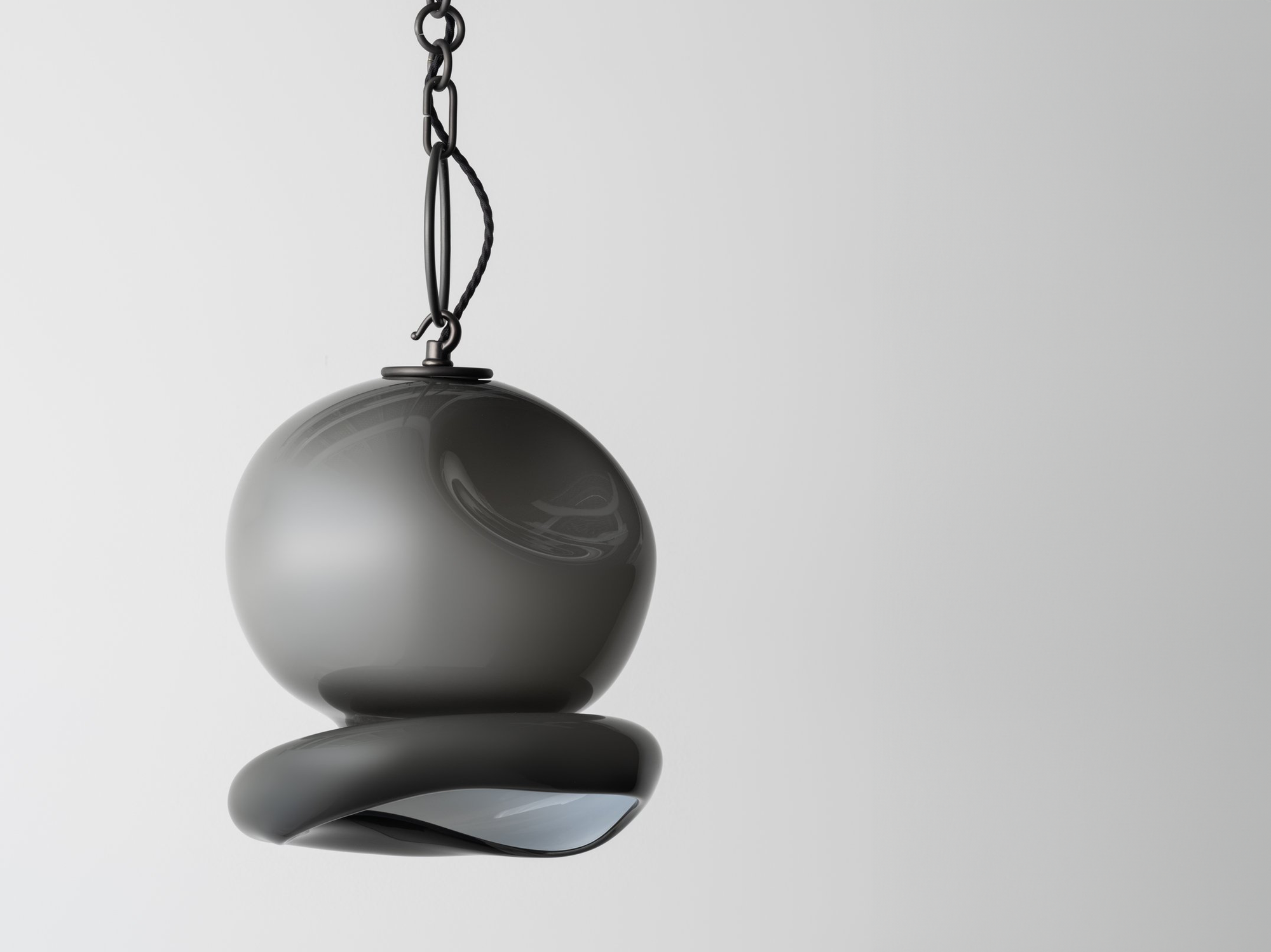 AVRAM RUSU STUDIO MAREA CHANDELIER – Garde