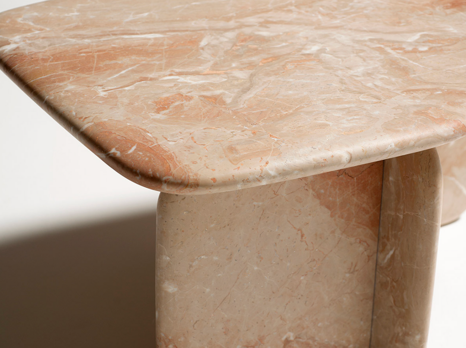 TACCHINI DOLMEN COFFEE TABLE | GARDE – Garde