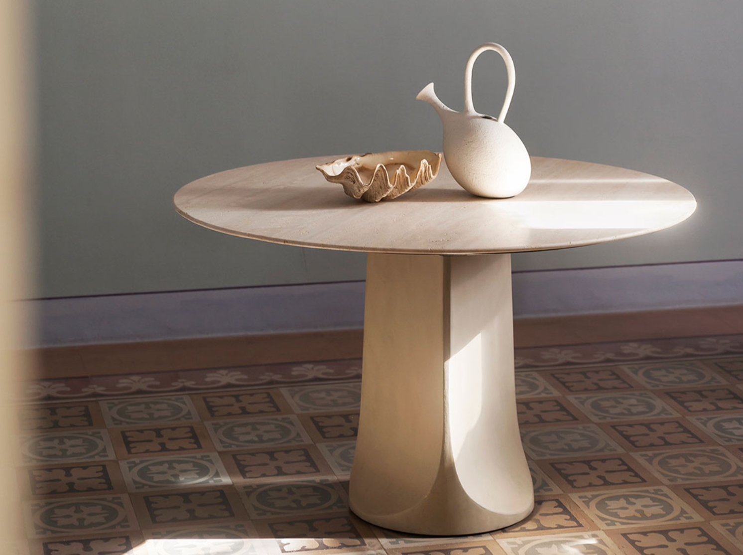 TACCHINI TOGRUL TABLE / STONE | GARDE – Garde