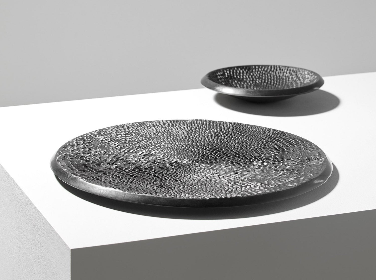 COLLECTION PARTICULIÈRE VOLUTES TRAYS | GARDE – Garde