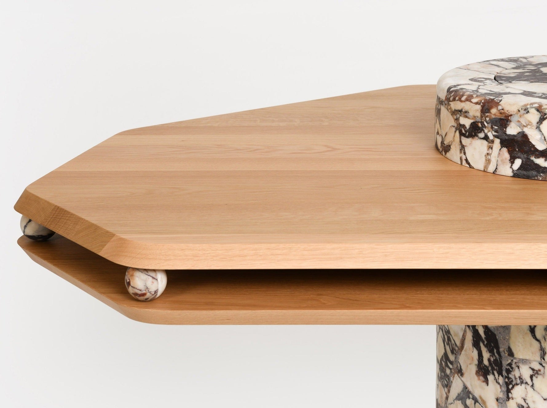 PIERRE AUGUSTIN ROSE OFFICIUM DESK | GARDE – Garde